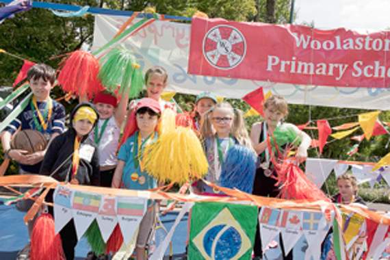 Music and fun at Woolaston Carnival | theforestreview.co.uk