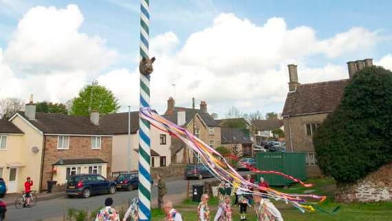 maypole 090