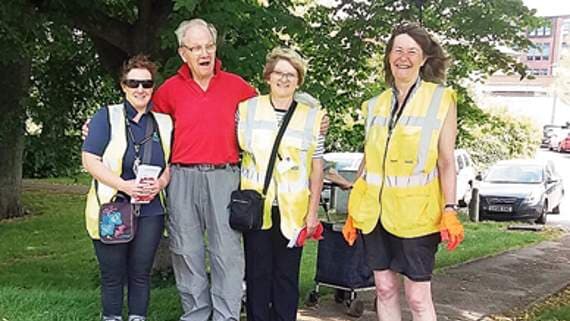 Campaign targets ‘infuriating’ dog mess | theforestreview.co.uk