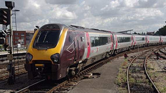 Passengers forced to evacuate blazing train | theforestreview.co.uk