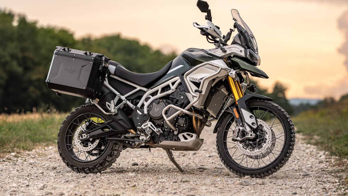 Vanessa roars with approval: Triumph Tiger 900 Rally Pro impresses with ...