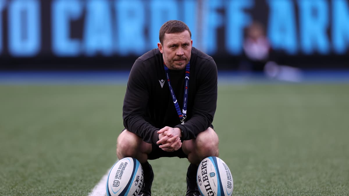 Former Wales star Richie provides coaching masterclass ...