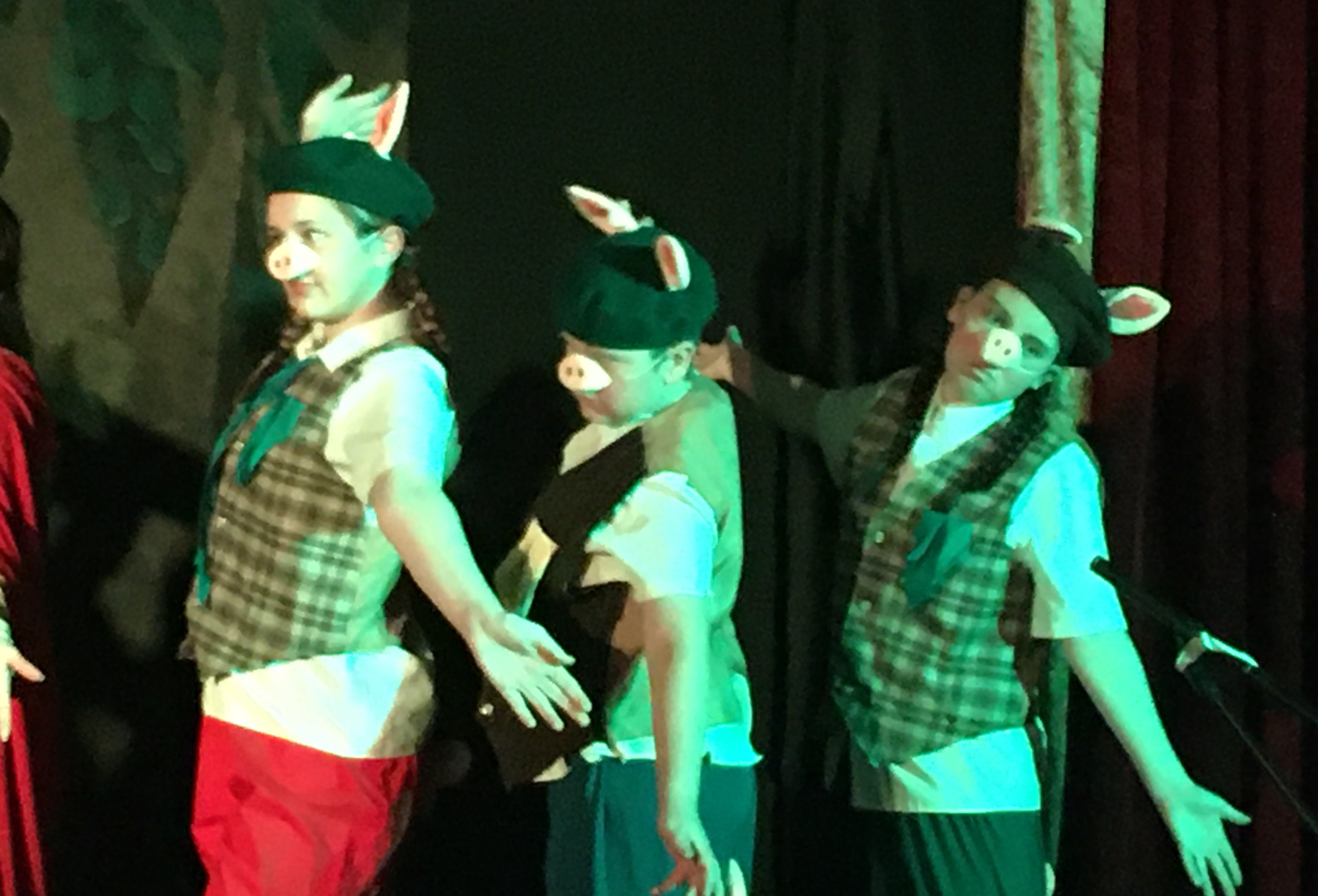 Take a HappyGoLucky trip to Duloc with Shrek and friends ...