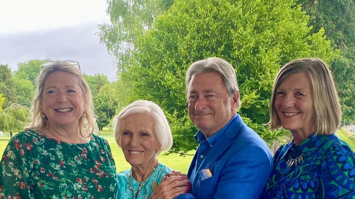 NGS Gwent Organiser celebrates Mary Berry's 90th birthday ...